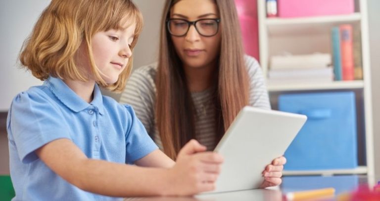 5 Benefits of Tablets in the Classroom - A Tutor